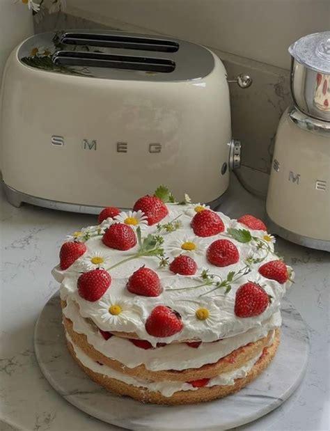 Strawberry Cake Homemade Birthday Cakes Fruit Birthday Cake