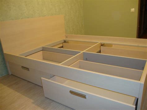 Кровать своими руками из фанеры: Как сделать кровать из фанеры? чертеж ...