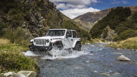 Explore The Differences Between The Jeep Wrangler JL Vs JK At Ed Voyles CDJR Ed Voyles