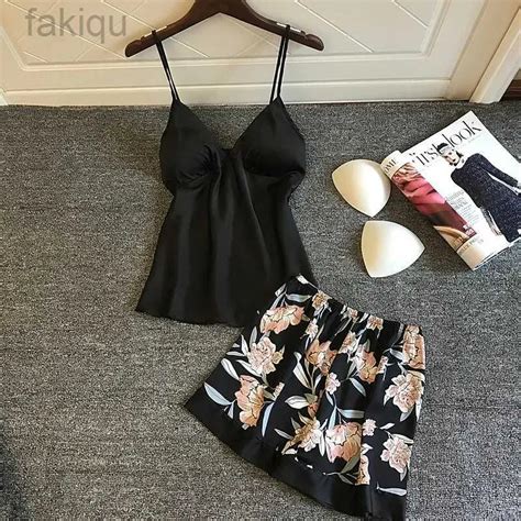 Flower Printed Satin Pyjamas Sexy Spaghetti Strap Sleepwear For Women