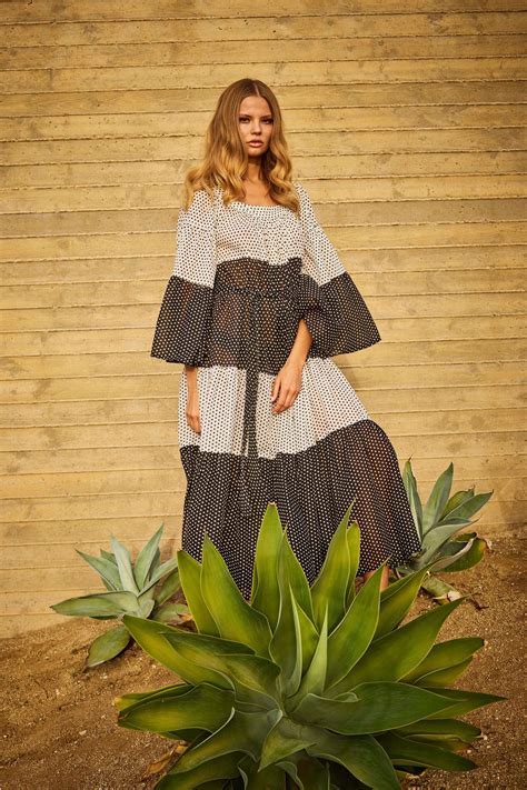 Lisa Marie Fernandez Spring 2017 Ready To Wear Collection Vogue