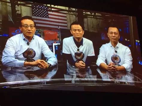 他放弃580万年薪，拿500月薪，如今身价376亿！