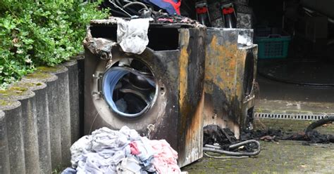 Droogkast Vat Vuur En Richt Veel Schade Aan In Huis In Merksem