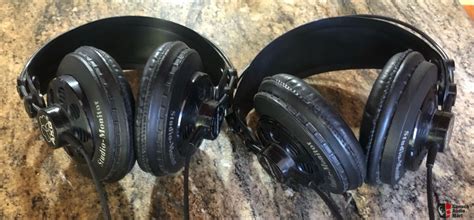 Akg K240df Studio Headphones Photo 4118579 Canuck Audio Mart