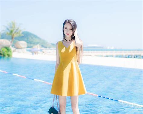 韓版女裝修身顯瘦無袖v領氣質露背連衣裙夏短裙裙子 每日頭條
