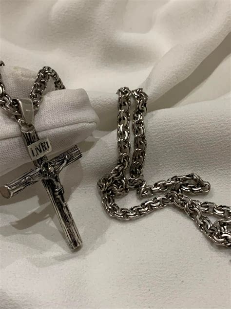 ვერცხლის სამკაულები მამაკაცის მასიური უმაგრესი ვერცხლის ჯვარი და ცეპი ერთა Facebook