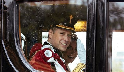 รวมรูปภาพของ เห็นอะไรไหม “ธรรมเนียมลับครอบครัว” ซ่อนอยู่ในภาพวันเกิด 12 ชันษา ของเจ้าชายจอร์จ