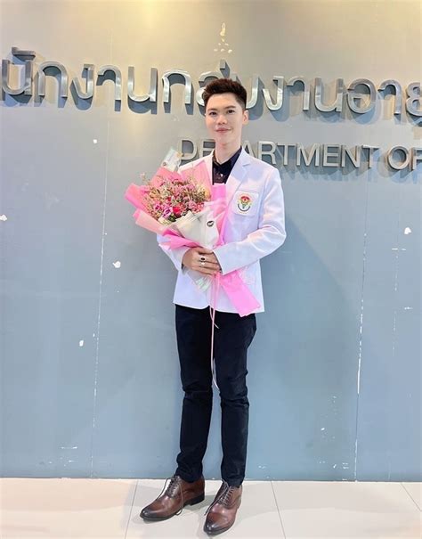 Medicine 👨🏻‍⚕️👨🏻‍⚕️วันนี้แอดมาร่วมแสดงความยินดี กับอาจารย์พี่เบียร์ หรือ อาจารย์นายแพทย์