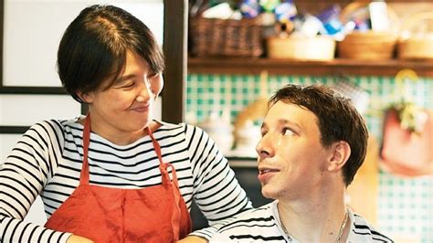（3ページ目）タサン志麻＆ロマン 話題がなくても会話はできる。「イラッ」も含めて「思ったことはなんでも言える関係」であろうとすることが大事
