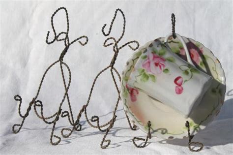 Vintage Gold Twisted Wire Display Stand Racks Tea Cups And Saucer Holders