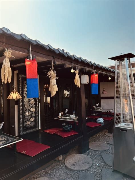 경주여행 황리단길 황남두꺼비 등갈비찜 레트로감성 인테리어 네이버 블로그