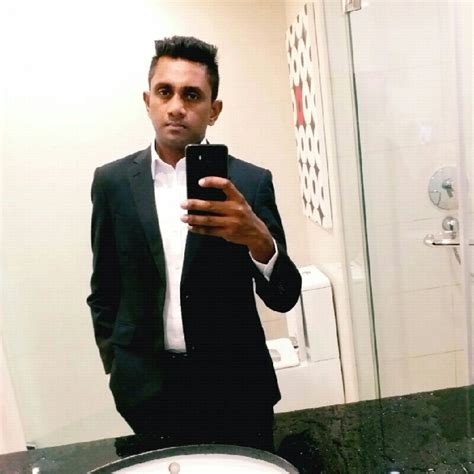 sameera weerasinghe assistant bar manager sun siyam iru fushi