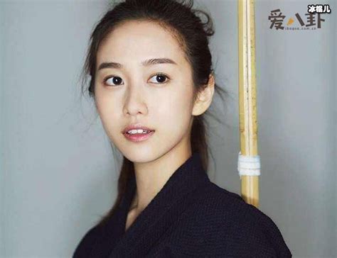 刘美含感情史遭扒，为何总遇渣男？ 明星 冰棍儿网
