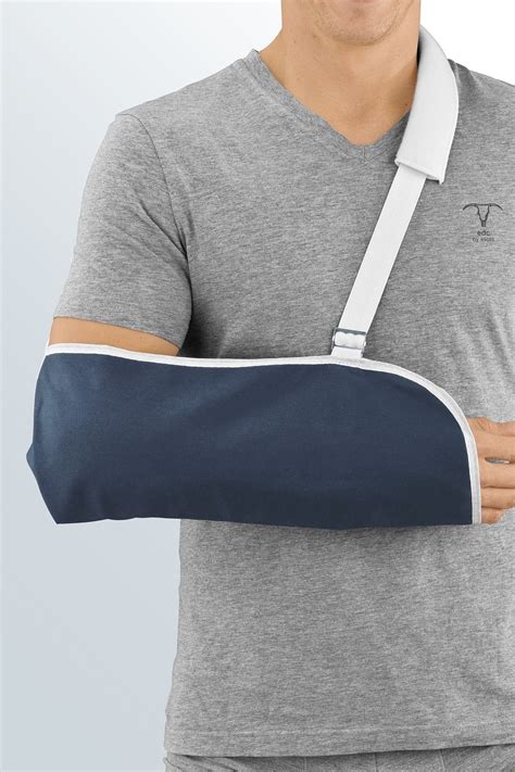 Arm Sling To Support Shoulder At Jonathan Jacobson Blog