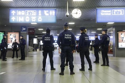 Une Personne Blessée Lors Dune Attaque Au Couteau Dans La Gare De
