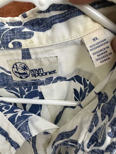 Reyn Spooner Reyn Spooner Hawaiian Print 34 Button M Gem