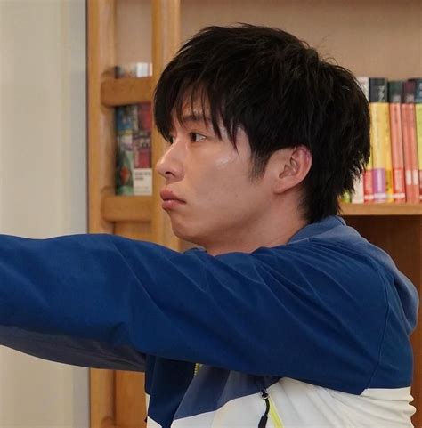 【公式】あなたの番です On Instagram “・ 【週末企画】翔太くんクイズ🌟 一体何をしているのでしょうかっ？ ・ 田中圭 横顔
