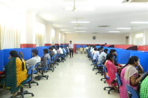 Universal College Of Engineering And Technology Gandhinagar Campus