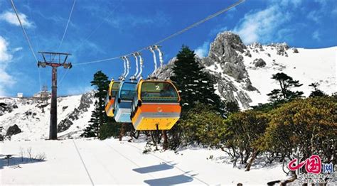 香格里拉蓝月山谷景区明起正常开园 中国网