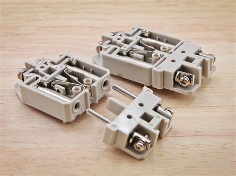 What Is The Terminal Block Renhotec EV