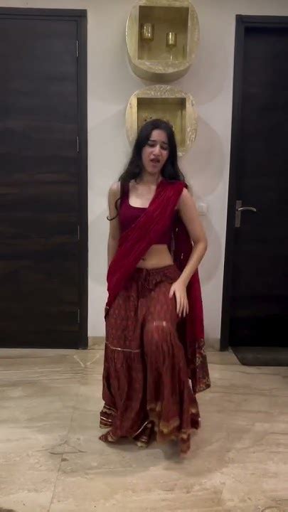 🫶🏻🤍 Dance Trending Danceshorts Girldance Love Reels Explore