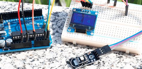 Medidor de índice UV Arduino MakerHero