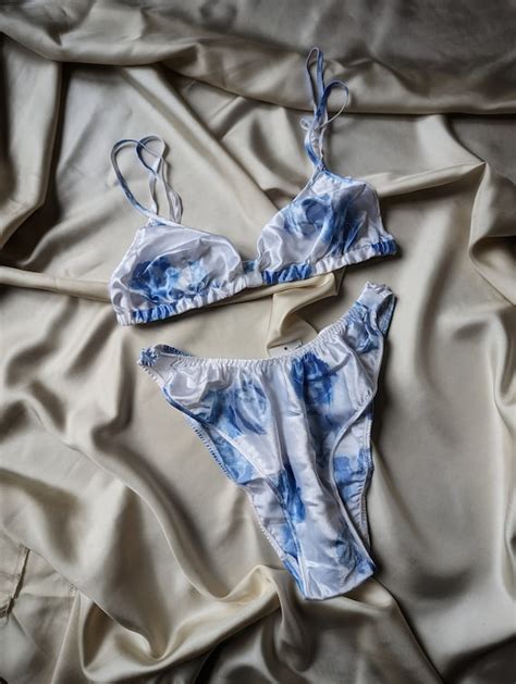 Deadstock Vintage Malizia Satin Vintage Lingerie Set … Gem