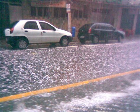 Botecos Do Vale Do Cafe Chuva De Granizo Atinge Barra Mansa