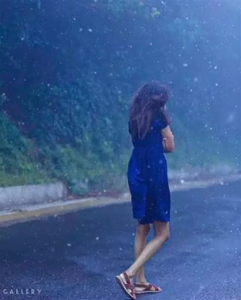 මම හිනාවෙන්නද අඬන්නද ඕන මම පිස්සෙක් වගේ ඔයාව හොයනවා හෙට ඔබ මට ආදරය
