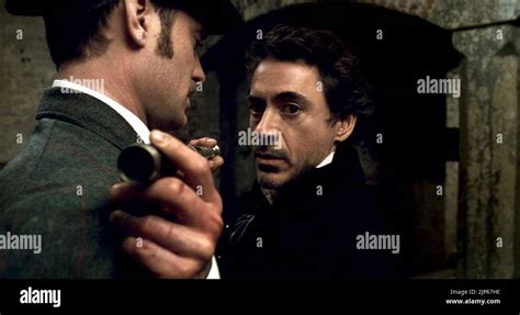 JUDE LAW ROBERT DOWNEY JR SHERLOCK HOLMES 2009 Stock Photo Alamy