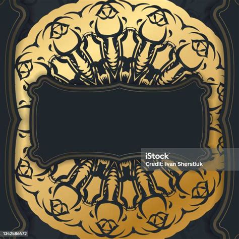 Template Kartu Pos Dalam Warna Hitam Dengan Ornamen Emas Vintage Untuk