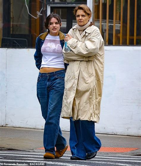 Katie Holmes Daughter Suri Cruise Flashes Her Tummy In A Crop Top While In New York City