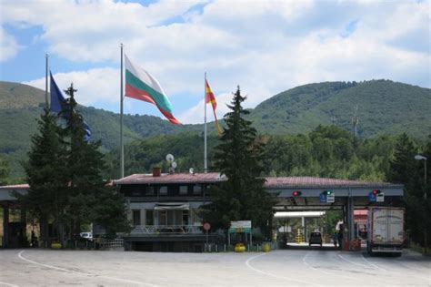 Влез на македонски државјани во Бугарија со негативен ПЦР тест