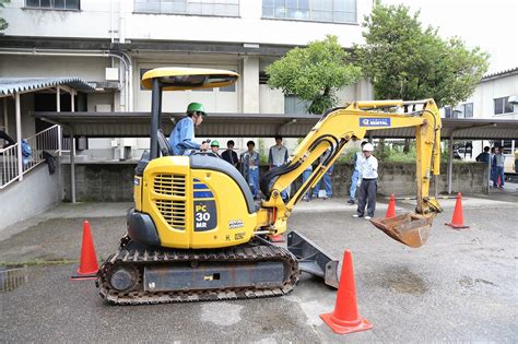 小型車両系建設機械特別教育講習会の案内 トピックス 学校法人 浪工学園 星翔高等学校工業技術系工学科普通科