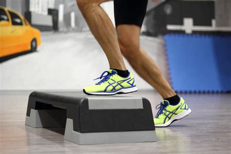 Las 4 Mejores Variantes De Ejercicio Step Up Mejor Con Salud