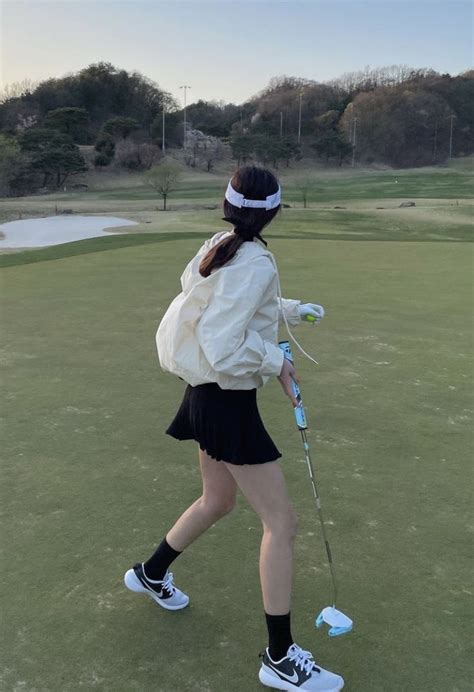 Golf Tennis에 있는 Mphong님의 핀 골프 패션 여자 골프 패션 골프복
