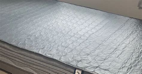 상담도 친절하게 해주시고 가격도 합리적이어서 좋았어요 기사님도 시간 맞추어 와주시고 꼼꼼하게 해주셔서 너무 좋았습니다