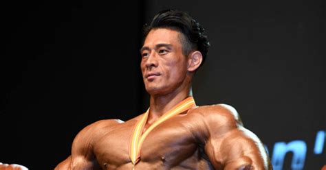 최준 김준호 클래식 보디빌딩 우승자의 위엄 포토