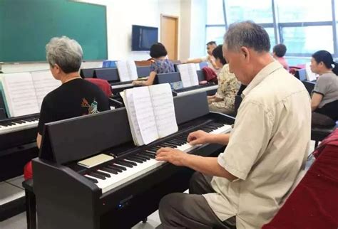 你们期待已久的成人钢琴课终于开课啦
