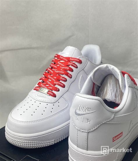 Nike Air Force 1 Low Supreme Refresher Market