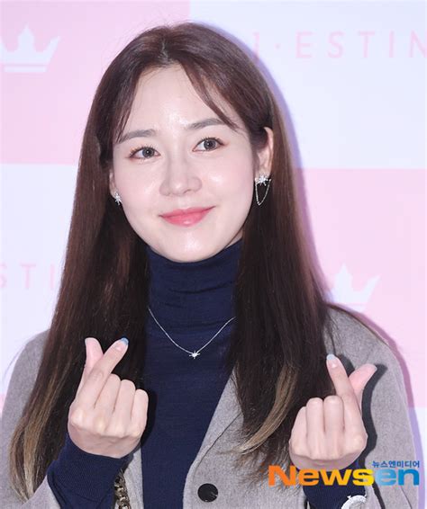 성유리 매혹적인 원조요정 미모 ‘영원한 리즈 포토엔hd화보 손에 잡히는 뉴스 눈에 보이는 뉴스 뉴스엔