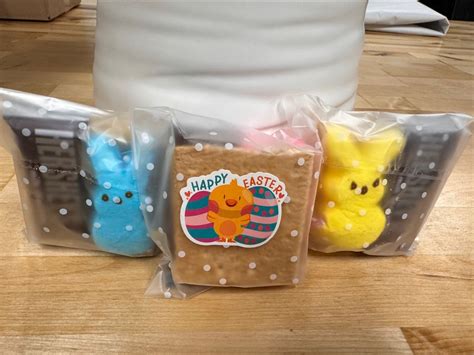 Jessica Marshall On Linkedin Spreading A Little Easter Cheer Here At Lowes Store 0244 🐰💐☀️