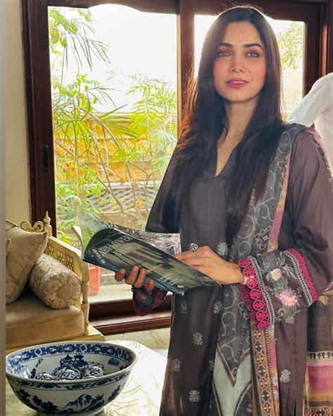 Fahima Awan Shares Marriage Plans And Her Daughters Support Reviewit Pk