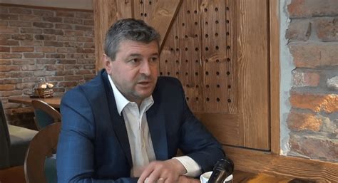 Cătălin Coman Primarul Fălticeniului Scandalizat De Bătaia între Fete