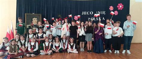 Dziecko to taki Patriota mały w czynach i słowach przejrzysty
