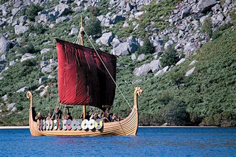 Mhq Reviews Plunder Glory And Everyday Life With The Vikings