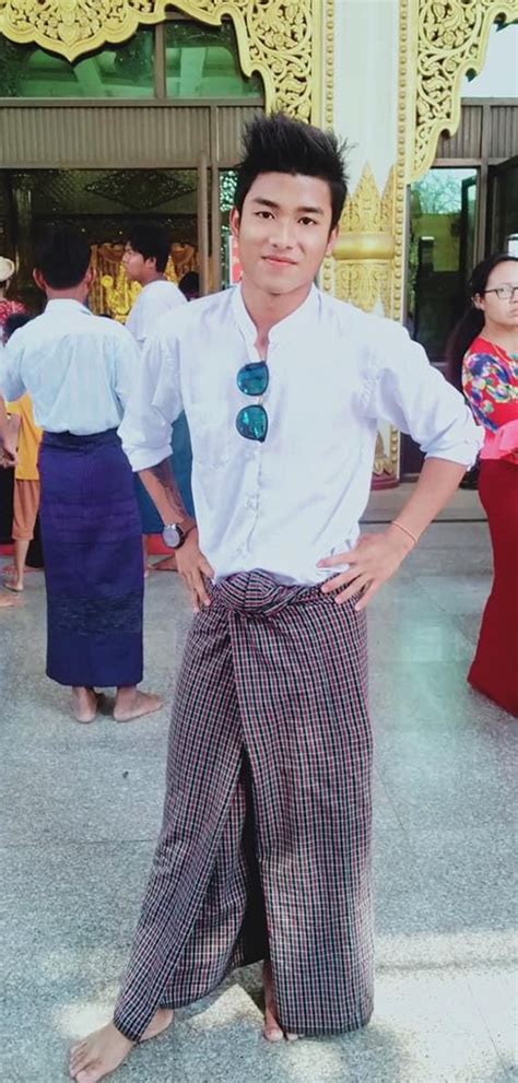 Kyaw Gyi On Twitter အရွယ်နဲ့မလိုက်အောင် ထန်ပြီး ဦးဦးဒေါ်ဒေါ် မမကိုကို