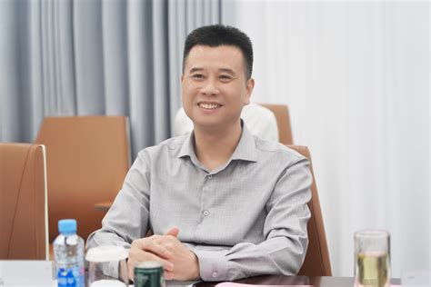 深入调研 共谋发展九江银行总行行长肖璟一行走访调研华宏汽车集团 华宏汽车集团股份有限公司官方网站
