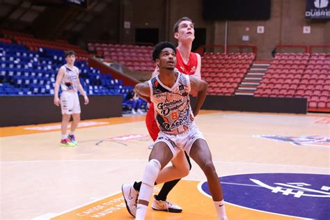 Ayuba Bryant Jr Signe à La Jl Bourg Bebasket