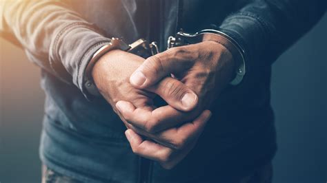 Prison à Vie Pour Un Homme Qui A Tenté De Tuer Une Mère Et Son Bébé